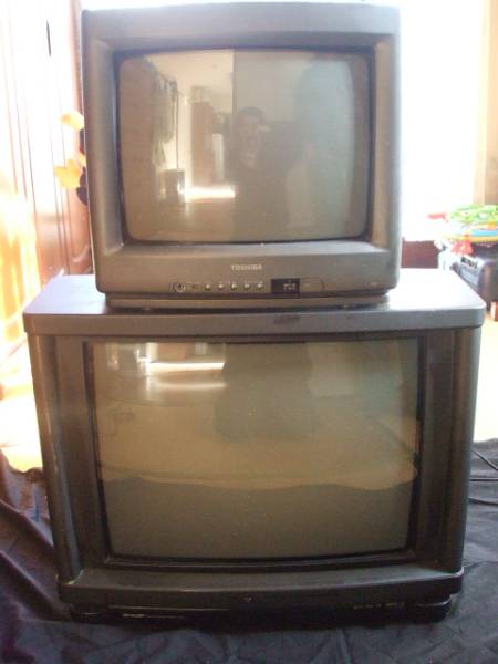 SHARP 21C-SV1 +おまけ TOSHIBA TV付き ジャンク(ブラウン管)｜売買されたオークション情報、yahooの商品情報をアーカイブ公開 - オークファン（aucfan.com）