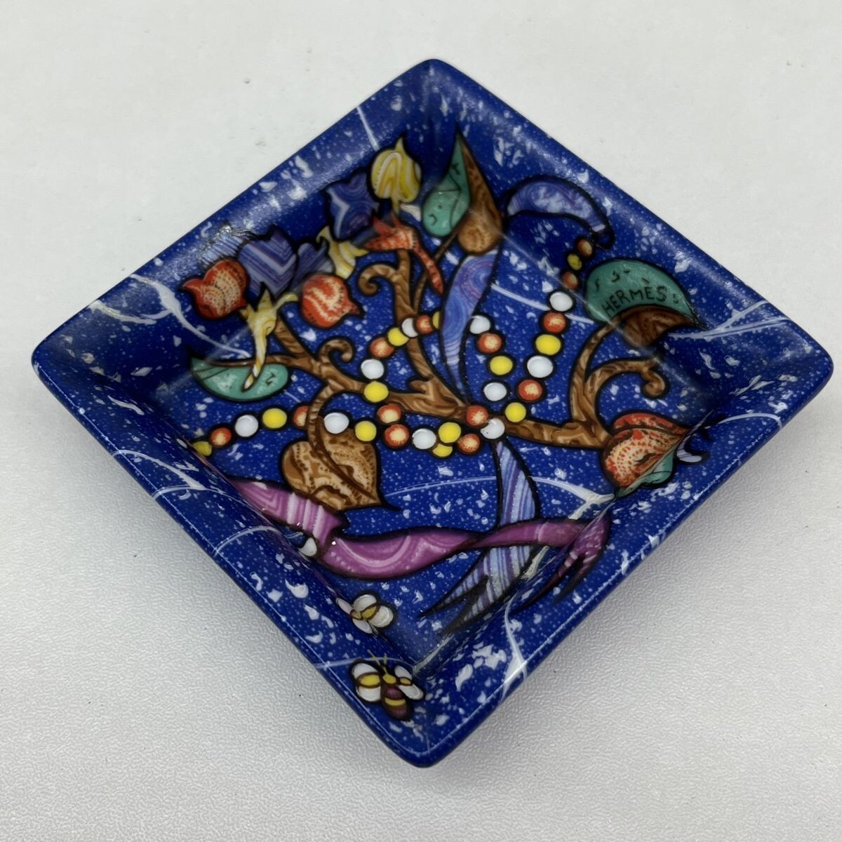 E046-C4-2115 HERMES エルメス 青色 ブルー 灰皿 サイズ：横約8cm×縦約8cm 喫煙グッズ 喫煙具(灰皿)｜売買されたオークション情報、yahooの商品情報をアーカイブ ...