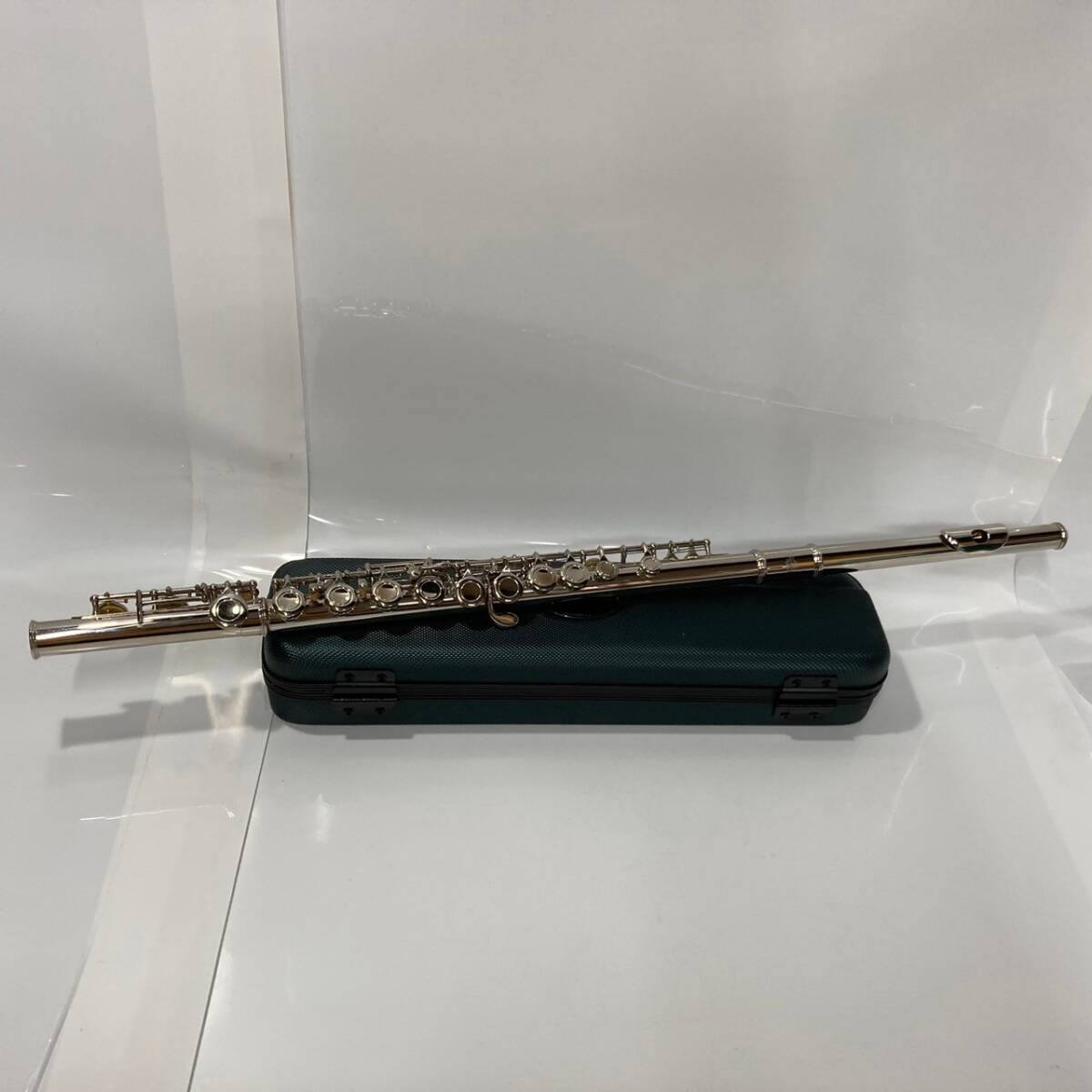 1円〜 現状保管品 Kaerntner ケルントナー フルート 金木管楽器 管楽器 掃除棒 ハードキャリングケース付き 吹奏楽 楽器 KKYK ...