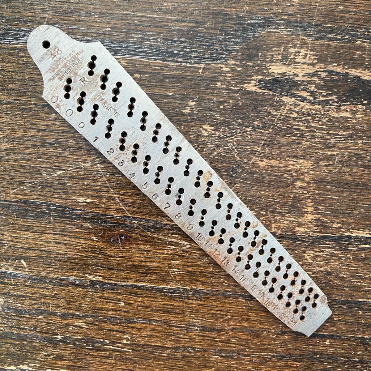 スイス製 Martin fils 時計修理用 大型ネジ切り板 羽子板(時計用工具)｜売買されたオークション情報、yahooの商品情報を ...