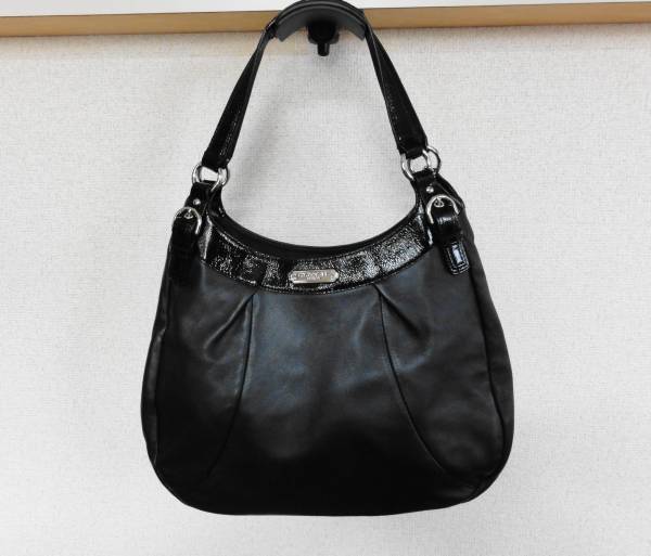 COACH コーチ ショルダーバッグ F19250 黒(トートバッグ)｜売買されたオークション情報、yahooの商品情報をアーカイブ公開 ...