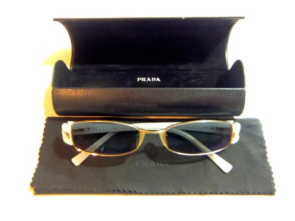 200 PRADA/プラダ サングラス VPR51H 50 17 7BY－101 135(サングラス)｜売買されたオークション情報、yahooの商品情報をアーカイブ公開 - オークファン ...