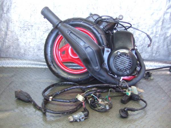 あ1106 スカッシュにポン DJ-1RR 実動エンジン一式 AB11(エンジン本体)｜売買されたオークション情報、yahooの商品情報を ...