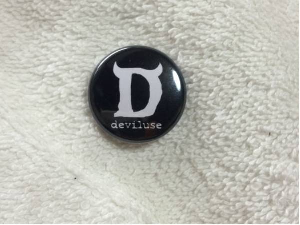 Deviluse 缶バッチ 品 SiM FACT デビルユース(その他)｜売買されたオークション情報、yahooの商品情報をアーカイブ公開 - オークファン（aucfan.com）