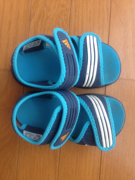 adidasサンダル14cm(14cm～)｜売買されたオークション情報、yahooの商品情報をアーカイブ公開 - オークファン（aucfan.com）