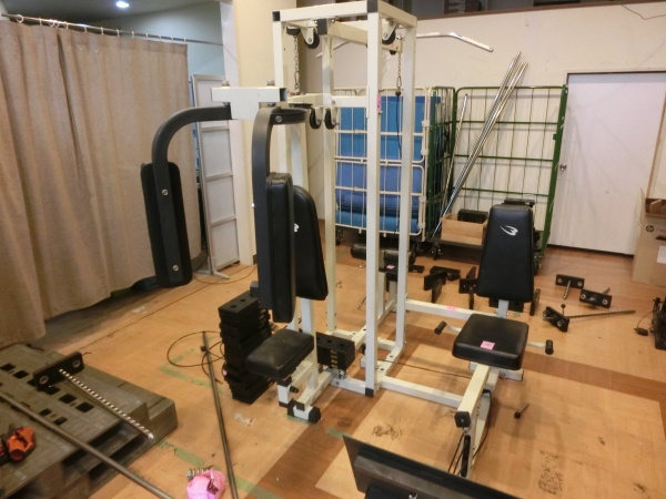 BODYMAKER 4ステーションマシンLP マルチトレーニングマシン(その他)｜売買されたオークション情報、yahooの商品情報をアーカイブ公開 - オークファン（aucfan.com）
