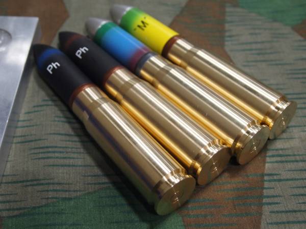 MG151/20 20mm機関砲弾 ダミーカート 4発セット マウザー砲 Fw190 Bf109 飛燕(弾帯)｜売買されたオークション情報 ...