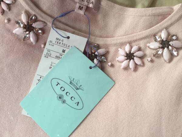 トッカTOCCA：MOON_LIGHT ニットピンクM タグ付き(トッカ)｜売買されたオークション情報、yahooの商品情報をアーカイブ公開 - オークファン（aucfan.com）