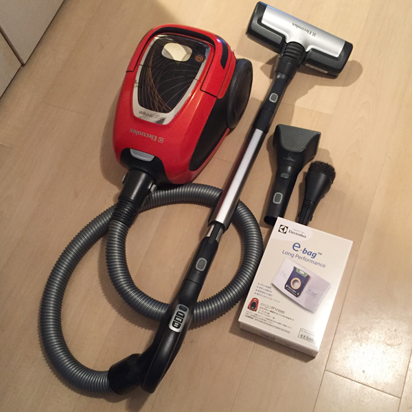 Electrolux エレクトロラックス エルゴスリーオート ソーラーオレンジ EET530SO 掃除機(その他)｜売買されたオークション情報、yahooの商品情報をアーカイブ公開 ...