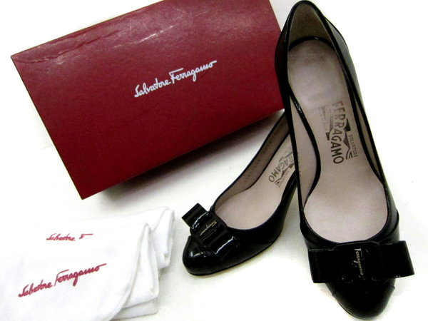 キングラム 23 -1630 サルヴァトーレフェラガモ Salvatore Ferragamo パンプス 5 1/2 黒 箱付 @A862(5ハーフ)｜売買されたオークション情報、yahooの ...