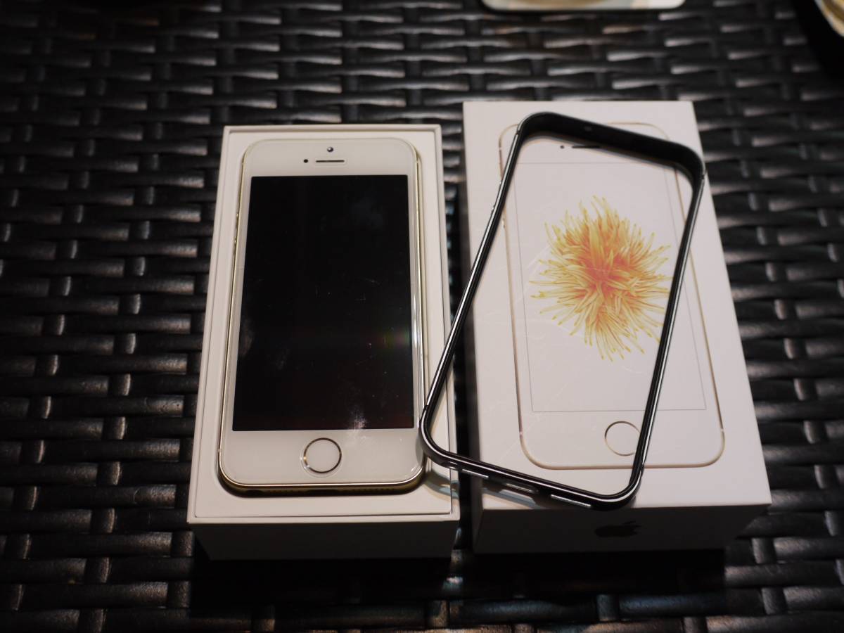 超 iphone SE SIMフリー 16GB ゴールド 日本Apple Store正規品 本体 同様 付属品 アルミ製バンパー付(海外用)｜売買されたオークション情報、yahooの商品情報を ...