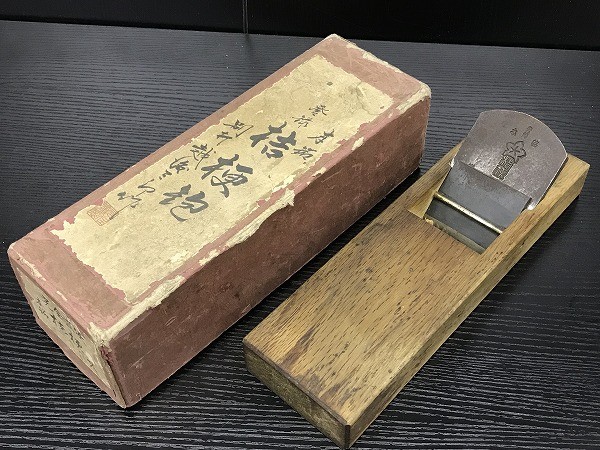 S038-bA398 桔梗鉋 本銘 越後三郎作 70mm 箱付 現状品 鉋 かんな カンナ ②(かんな)｜売買されたオークション情報、yahooの商品情報をアーカイブ公開 - オークファン ...