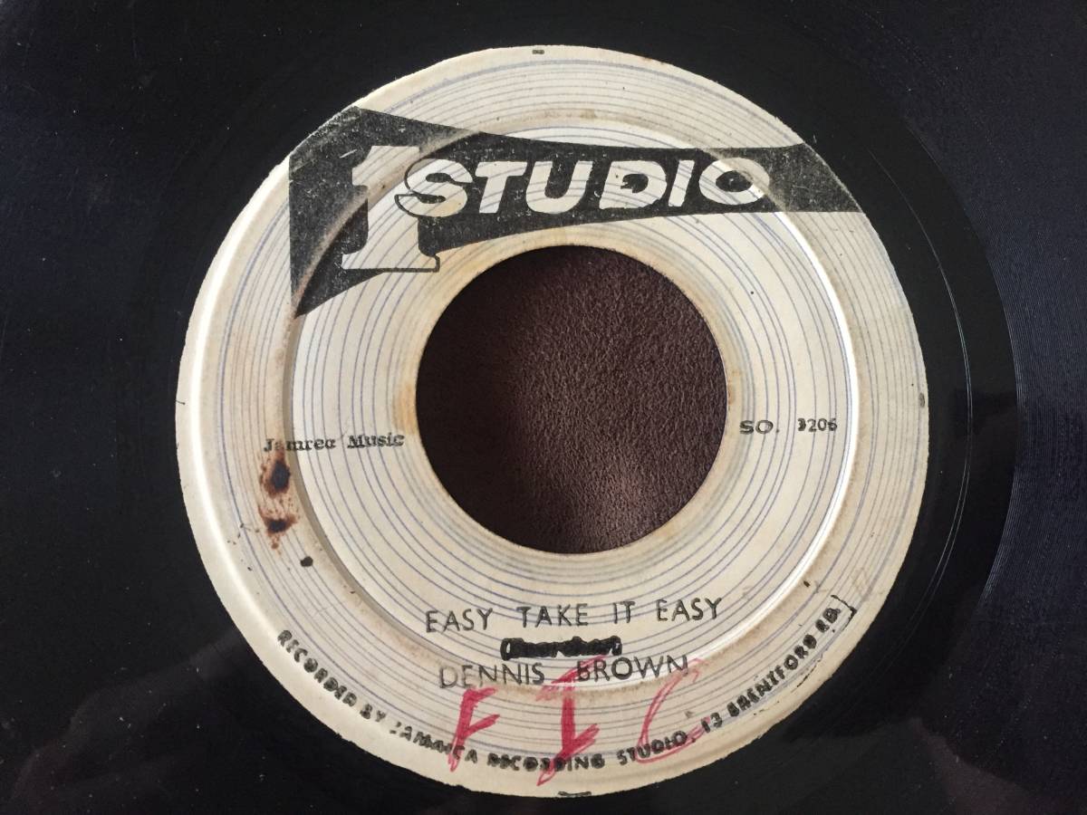 DENNIS BROWN/EASY TAKE IT EASY STUDIO 1 REGGAE BIG HIT 45(レゲエ)｜売買された ...