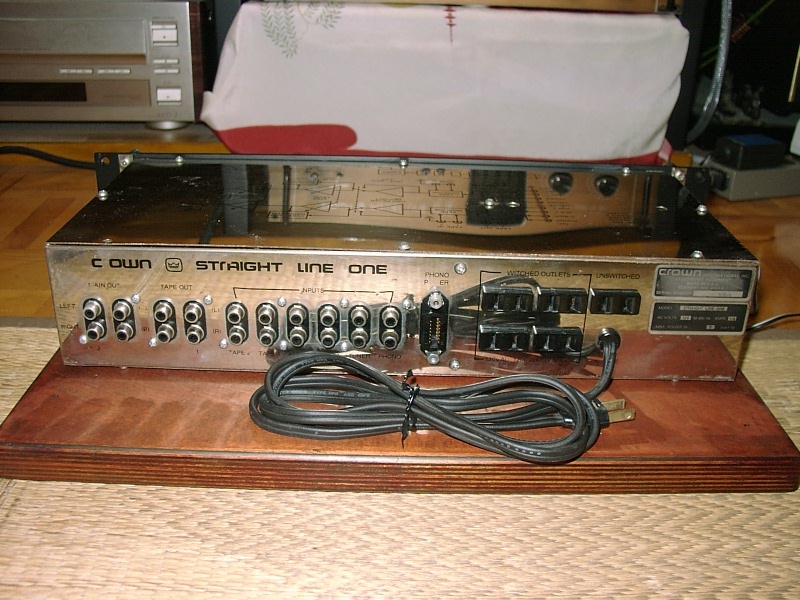 CROWN SL-1 プリアンプ STRAIGHT LINE ONE ブラック 定価32万円(クラウン)｜売買されたオークション情報 ...