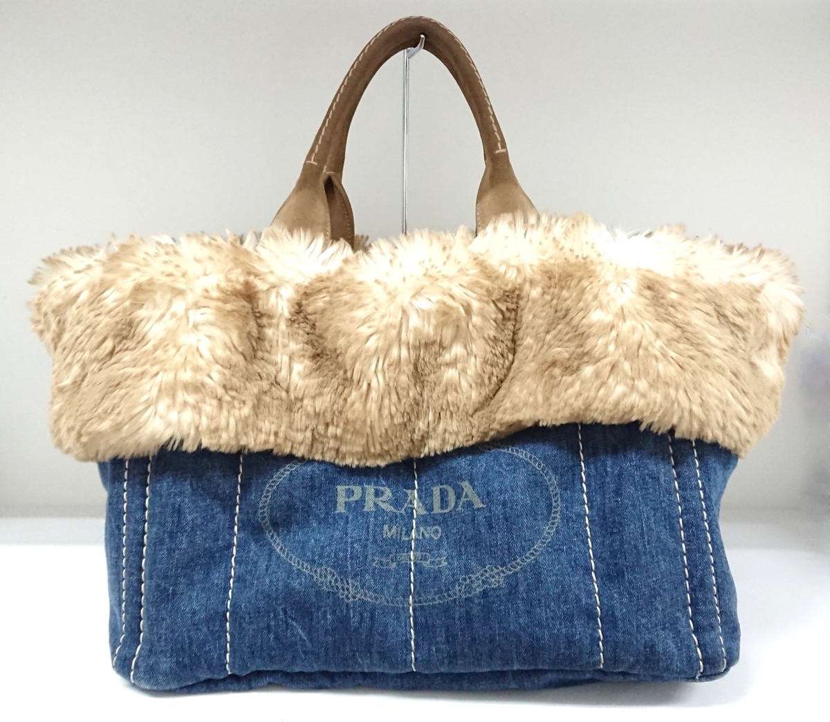 PRADA / プラダ CANAPA カナパ トートバッグ エコファー×デニム BN2182 良品(トートバッグ)｜売買されたオークション情報、yahooの商品情報をアーカイブ公開 ...
