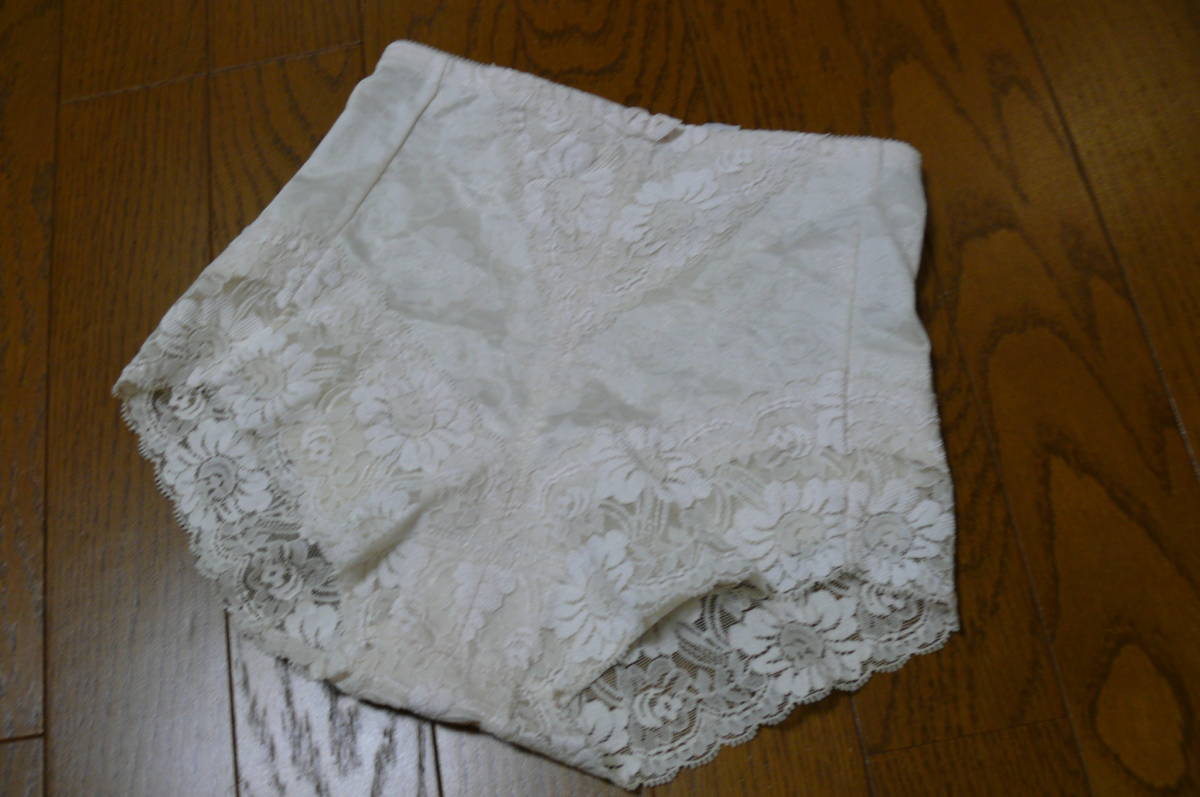 PP888 ジャコンヌショートガードル 64(Mサイズ)｜売買されたオークション情報、yahooの商品情報をアーカイブ公開 - オークファン（aucfan.com）