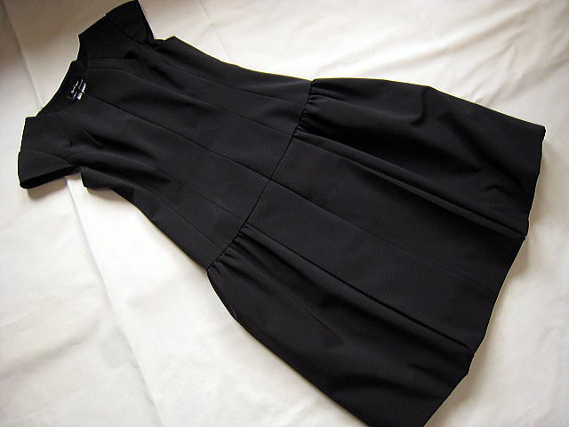 ルネ Rene basic LIMITED EDITION 黒色 ワンピース 34(ルネ)｜売買されたオークション情報、yahooの商品情報をアーカイブ公開 - オークファン（aucfan.com）