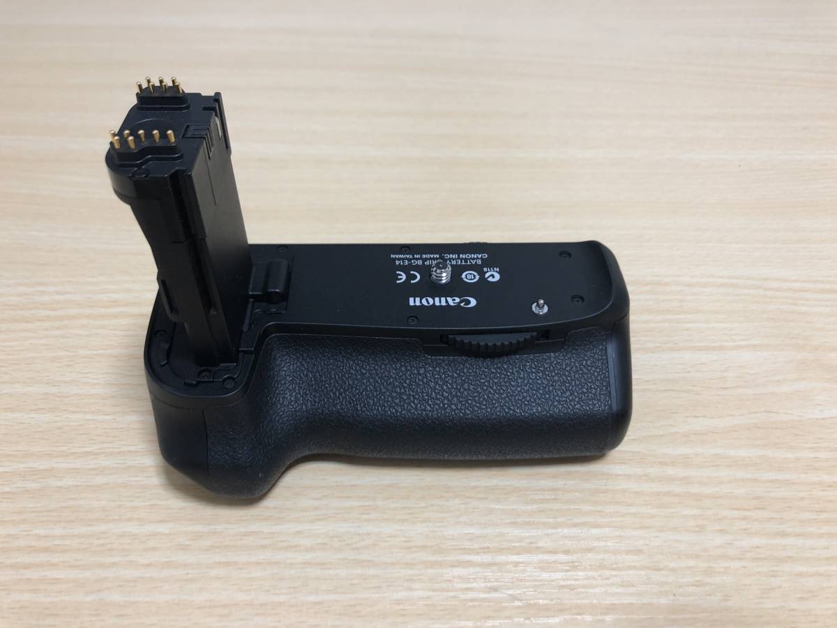 CANON EOS 70D 用 バッテリーグリップ BG-E14 検：カメラUSMフルサイズkissx980DEOSR1DX60D格安デジタル ...
