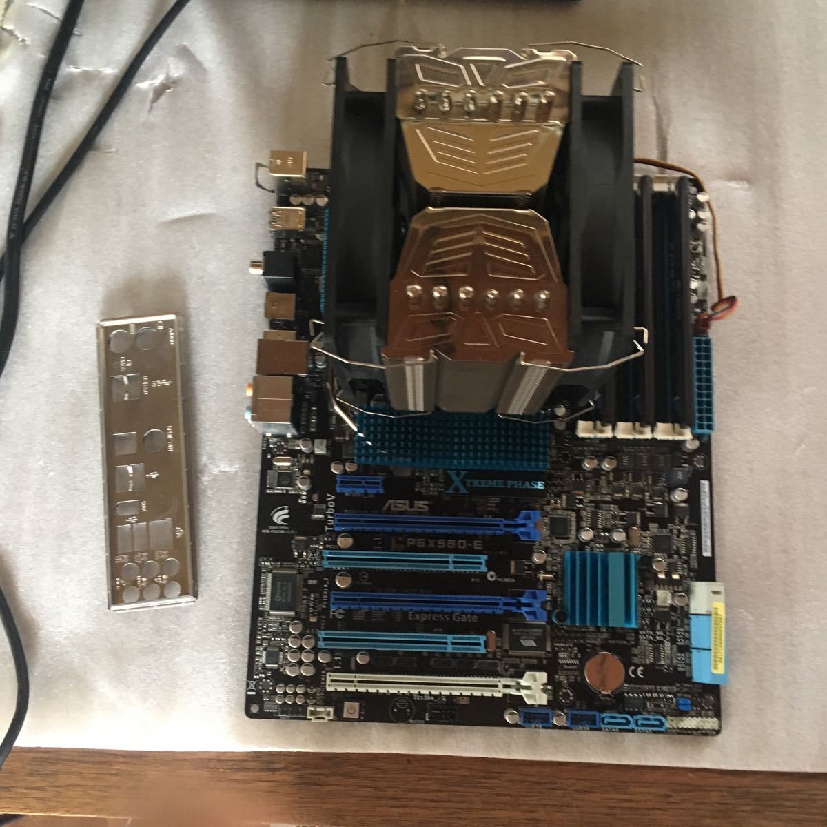 m24 intel core i7-x980/980x/メモリ 12GB/マザーボード Asus P6X580-E/lga1366/通電 ...