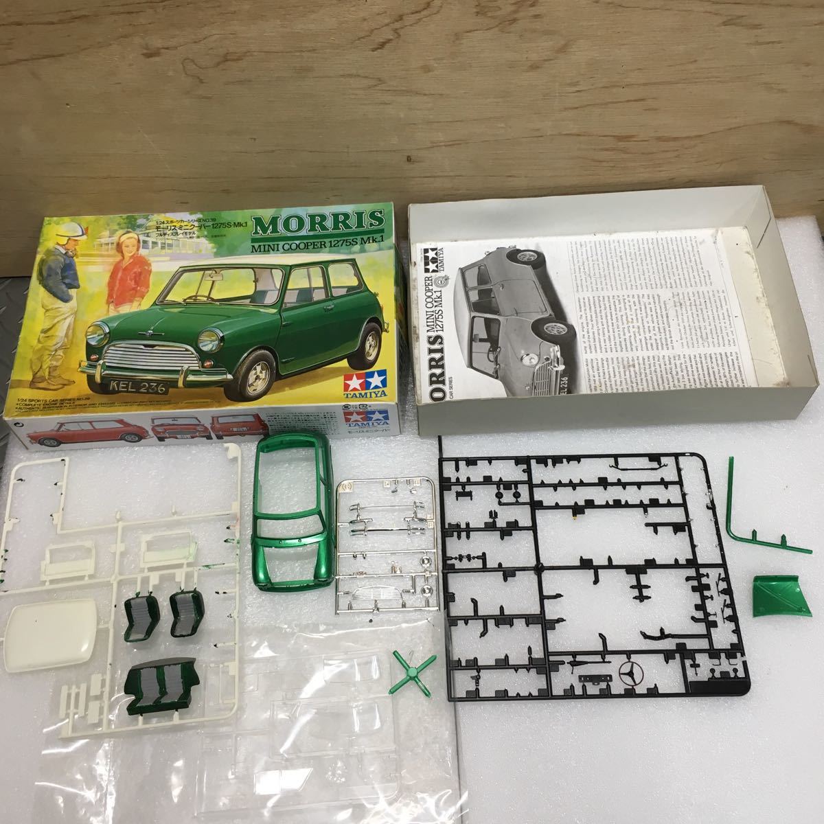 xj 4267 MORRIS MINI COOPER／LOTUS EUROPA SPECIAL 部品のみ まとめ 現状品 190625(乗用車 ...