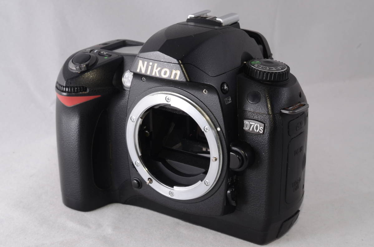 初心者おすすめ ニコン Nikon D70s ボディ フリマ オークション出品撮影や一眼レフデビューにもおすすめ(ニコン)｜売買されたオークション情報、yahooの商品情報をアーカイブ公開 ...