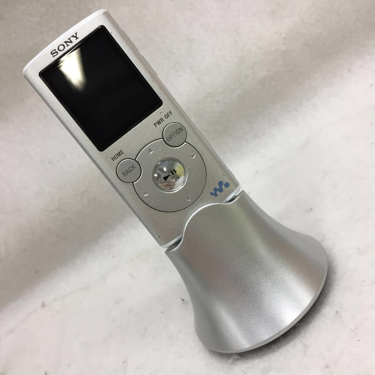 SONY ソニー ウォークマン Eシリーズ 4GB シルバー NW-E053 WALKMAN(本体)｜売買されたオークション情報、yahooの商品情報をアーカイブ公開 - オークファン ...