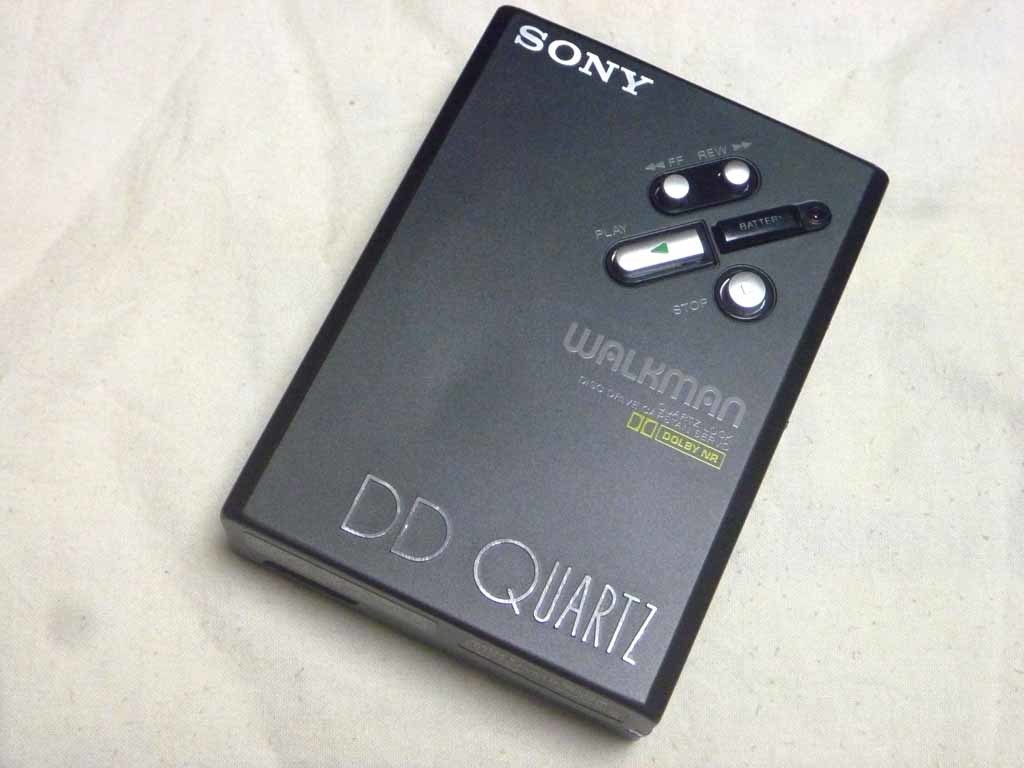 再生Ok 純正ケース付 整備品 SONY WM-DD III DD QUARTZ WM-DD 3 Walkman ブラック 比較的(再生専用 ...