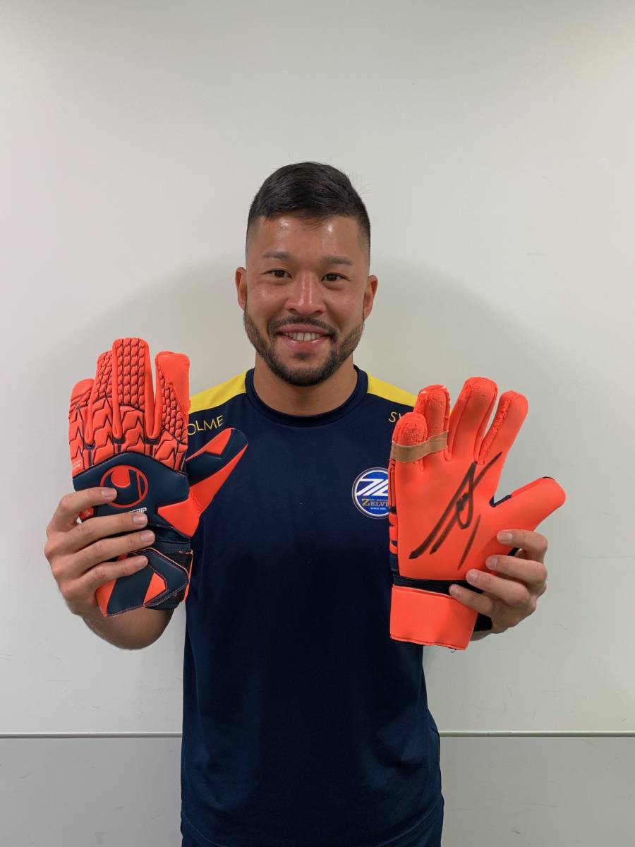 チャリティ 秋元 陽太 町田 サイン入りGKグローブ021(被災地支援チャリティー)｜売買されたオークション情報、yahooの商品情報をアーカイブ公開 - オークファン（aucfan.com）