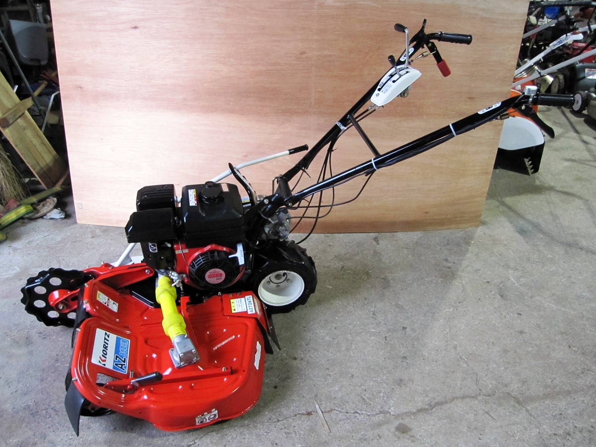 年度末セール 自走式草刈機 共立 AZ726 WM726 ウイングモア 平地 あぜ 後進付き 2WD ピストン ロッド リング交換済み エンジン快調(本体)｜売買されたオークション情報 ...