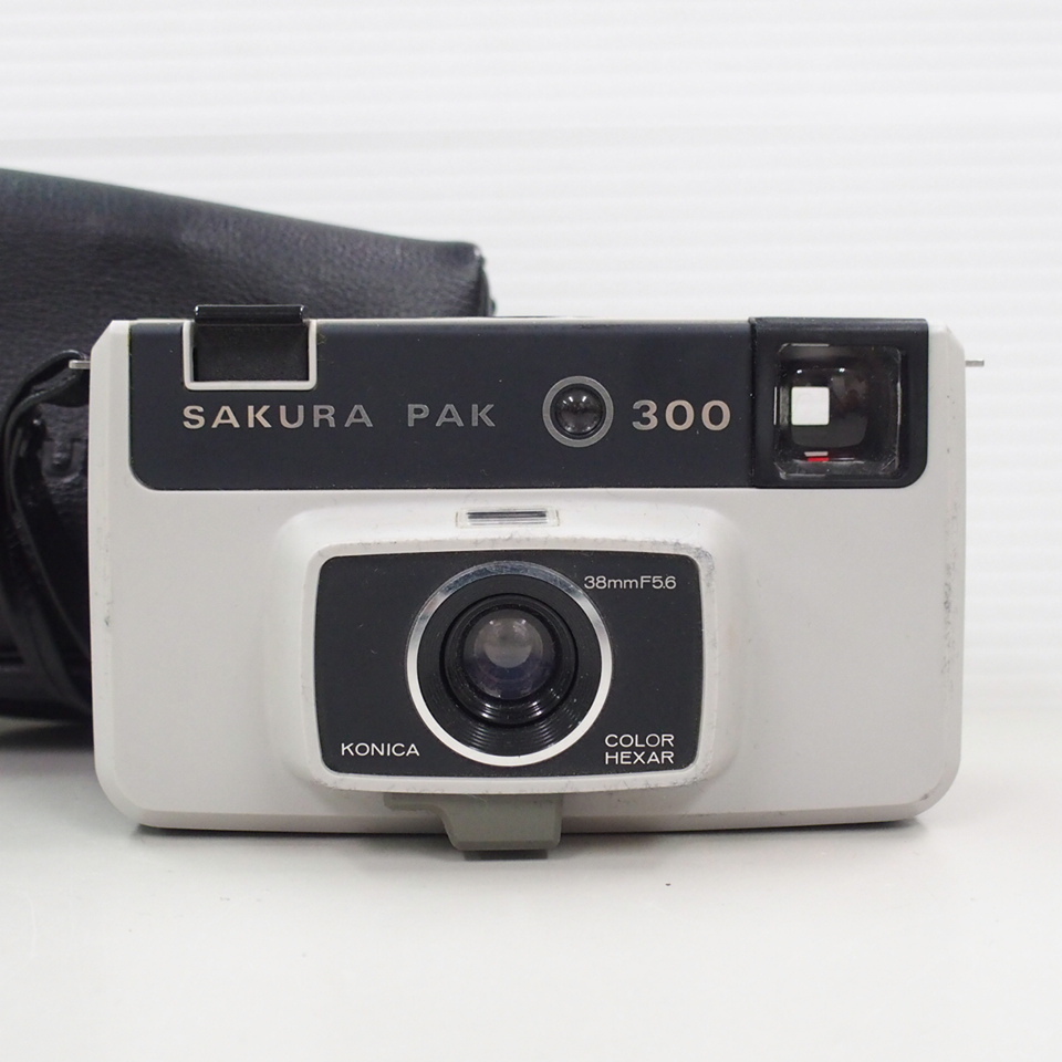 KONICA SAKURA PAK 300 フィルムカメラ COLOR HEXAR コニカ さくらパック ケース付 当時物 m002 ...