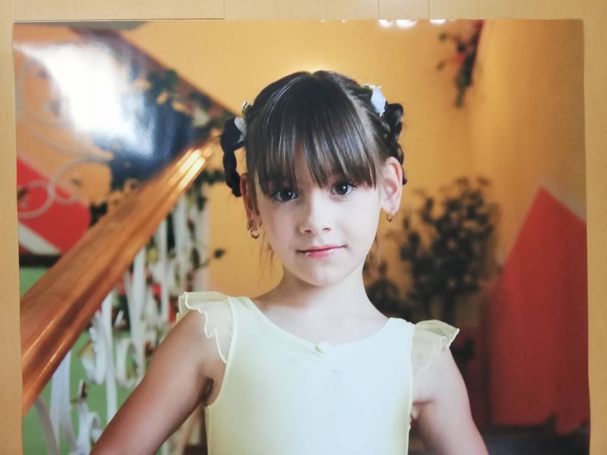 ほぼ 等身大 超大判 A0 ローラ B 841 x 1189 mm レア コレクション 即日発送 A1サイズの2倍の大きさ(ら行)｜売買された ...