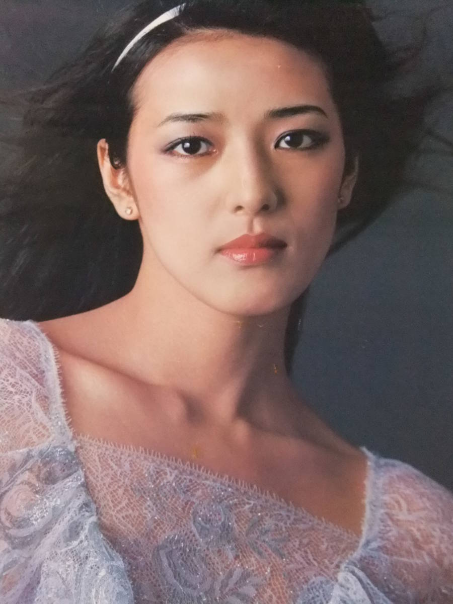 P4522/アイドルポスター/ 沢田和美 /資生堂サイモンピュア(その他)｜売買されたオークション情報、yahooの商品情報をアーカイブ公開 ...