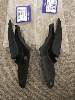 ボルボ ウィンドカウルトップエンドトリム 左右セット 8663896/8663894 純正品 P2 V70 S60(フロント)｜売買された ...