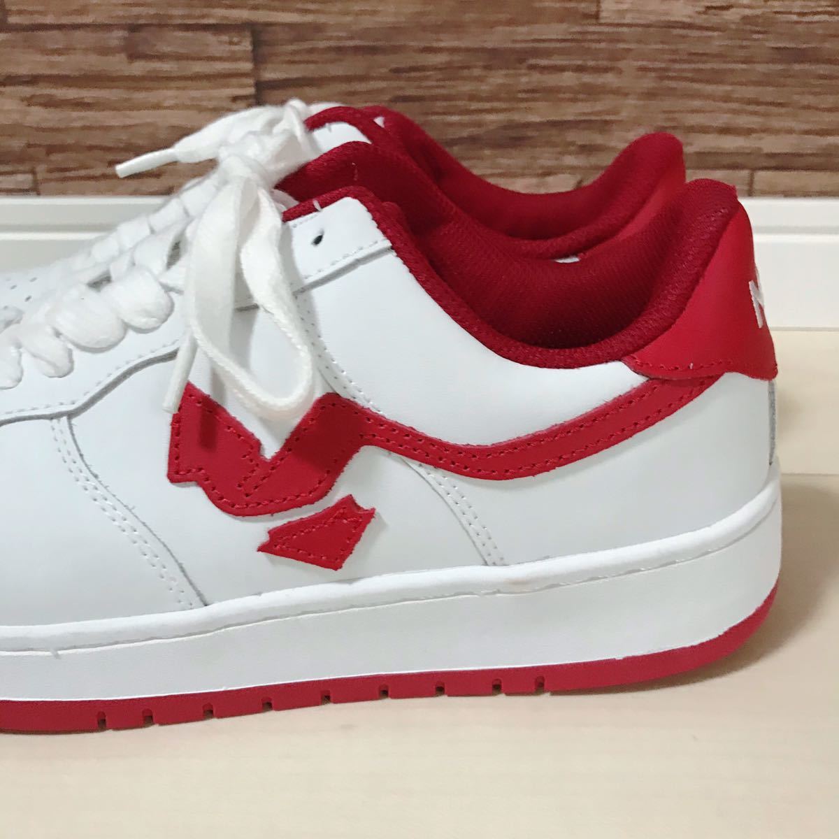 MADFOOT スニーカー 白赤 25.5 マッドフット vans(25.5cm)｜売買されたオークション情報、yahooの商品情報を ...