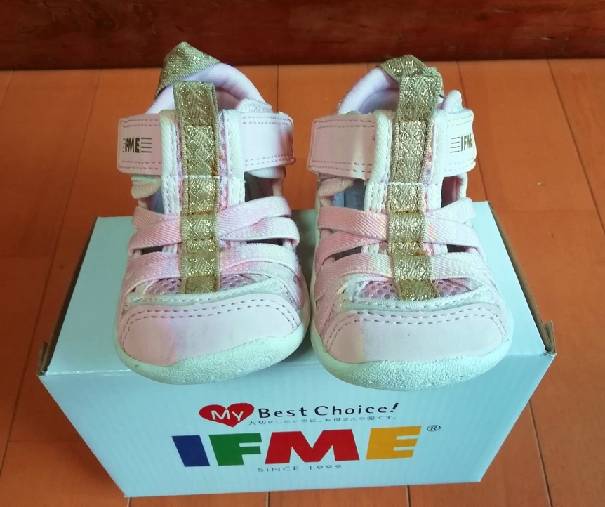 IFME ベビーサンダル 12 5㎝ ピンク 女の子 ウォーターシューズ(12cm～)｜売買されたオークション情報、yahooの商品情報をアーカイブ公開 - オークファン（aucfan.com）