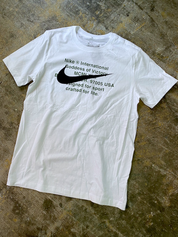 日本未発売 US XLサイズ USA購入 Nike DOG TAG BIG SWOOSH Tee ナイキ ドッグタグ ビッグスウォッシュ T ...