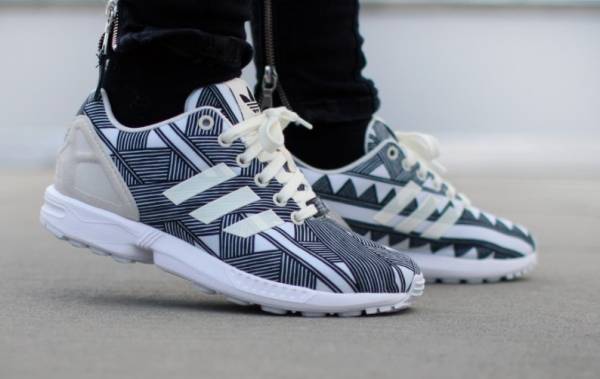 アディダス ZX FLUX The Farm Company 24.5cm 定価13200円 ザ ファーム カンパニー 白 スニーカー(24 ...