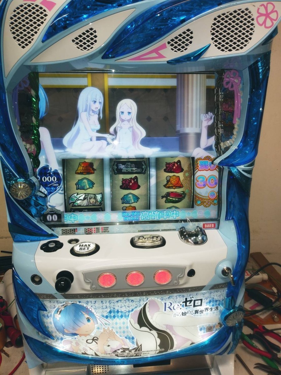 入荷しました 実機 Re:ゼロ ゼロから始める異世界生活 レム スロ スロット コイン不要機付き 自宅ま 配達可能(パチスロ実機)｜売買された ...
