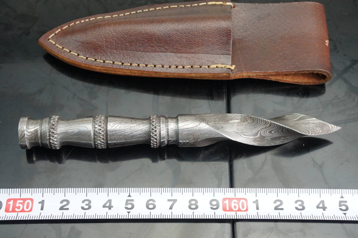 トリプルダガーナイフ ダマスカスナイフ 超 だけど訳アリ/ スクリューダガー ナイフ/ 15.5㎝長 161g/英国製 DCB713-4 ...