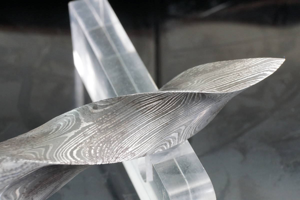 トリプルダガーナイフ ダマスカスナイフ 超 だけど訳アリ/ スクリューダガー ナイフ/ 15.5㎝長 161g/英国製 DCB713-4 ...