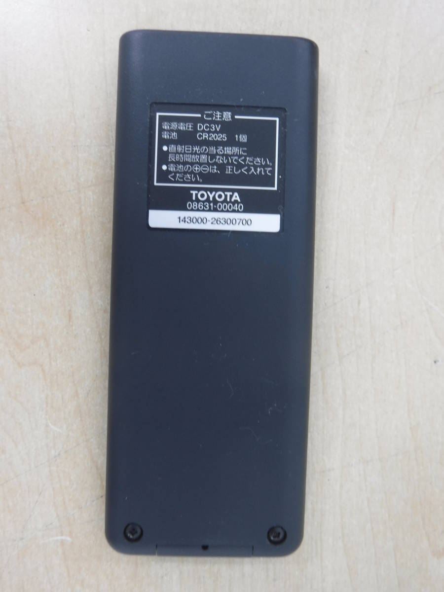 T396 TOYOTA 純正リアモニター用リモコン 08631-00040 彡(純正品)｜売買されたオークション情報、yahooの商品情報を ...