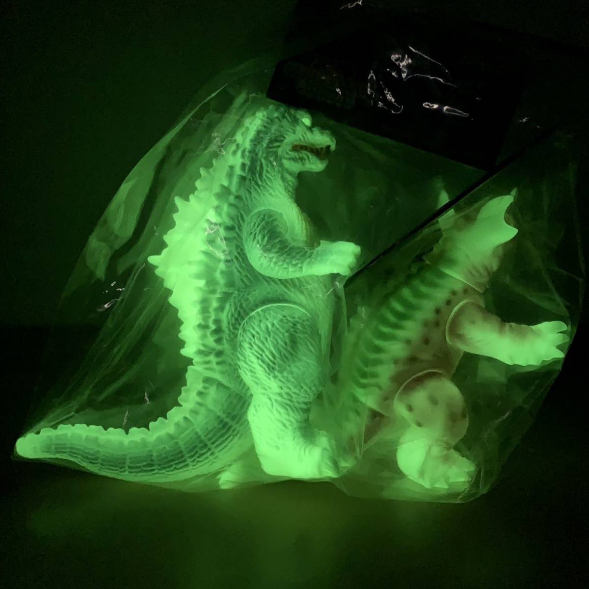 M1号 GMK ゴジラ バラゴン 対決セット 蓄光版 GID ソフビ GODZILLA sofvi M1GO ゴジラ モスラ キングギドラ 大怪獣総攻撃(ゴジラ)｜売買されたオークション情報 ...