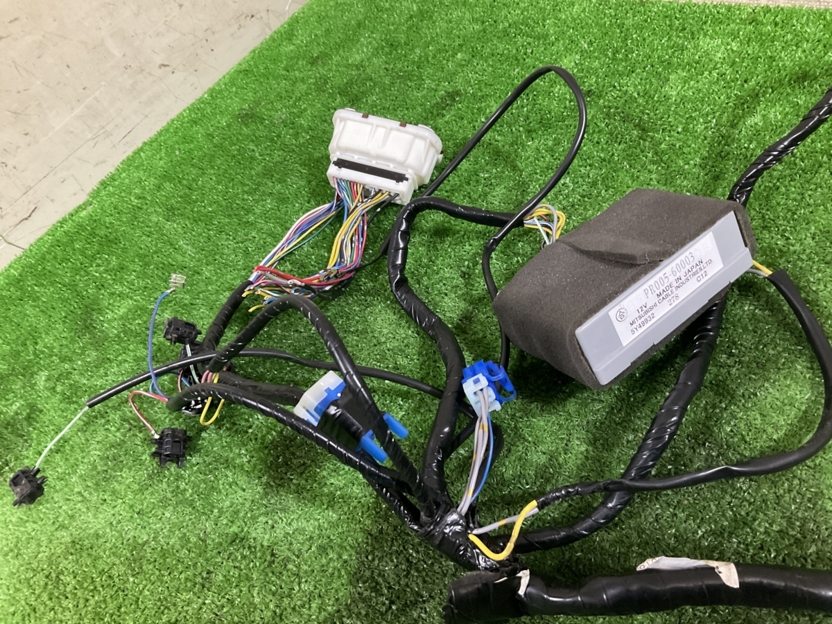 s817033132R フェアレディZ Z33 後期 純正 パーキング サポートシステム B5850-4N217 PR005-60003(日産 ...