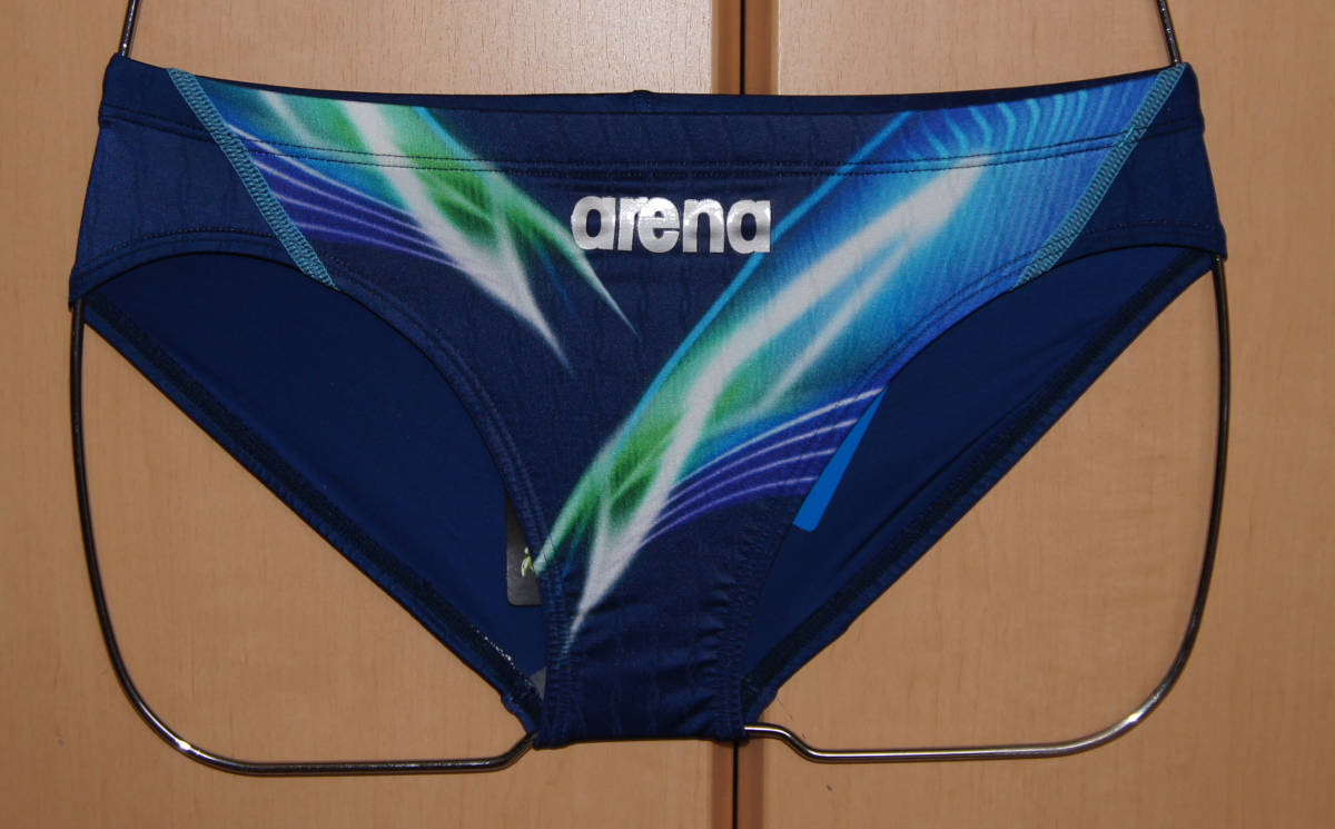 デサント 競泳水着 arena FAR-3542M NVBU M X-PYTHON LYCRA ゆうパケットポスト(Mサイズ)｜売買されたオークション情報、yahooの商品情報をアーカイブ公開 ...