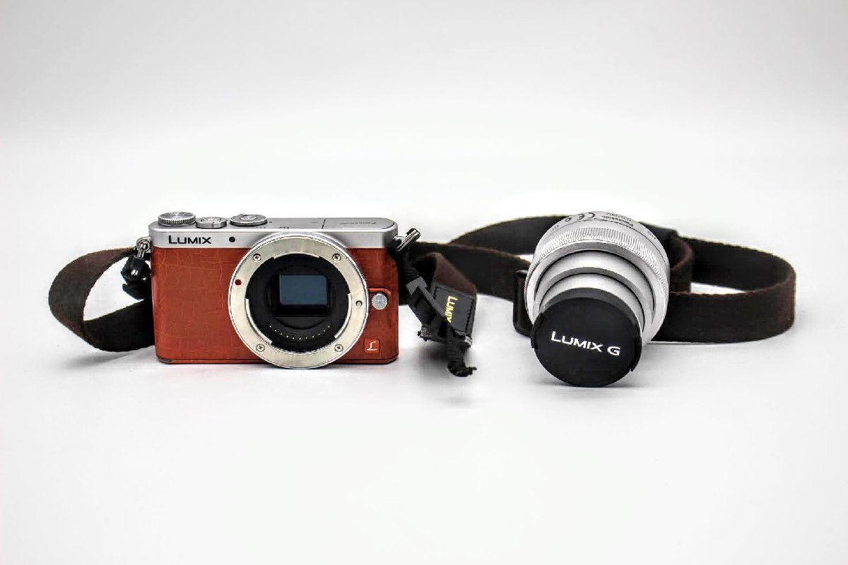 No.3881 パナソニック デジタル一眼カメラ ルミックス DMC-GM1 Panasonic LUMIX レンズ 12-32㎜ バッテリー ...