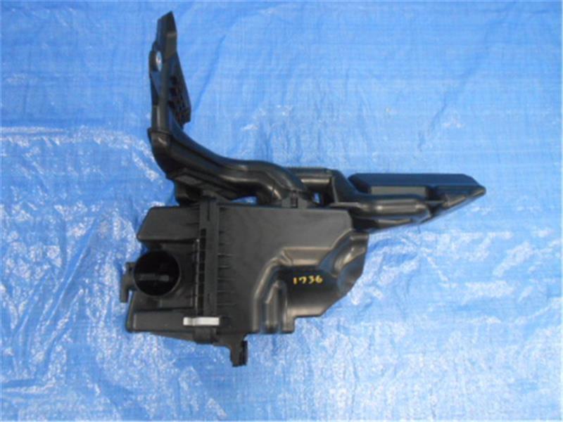 マツダ 純正 CX-3 DKEFW エアクリーナー PEHH-13-3AY P31400-21008994(マツダ用)｜売買されたオークション ...