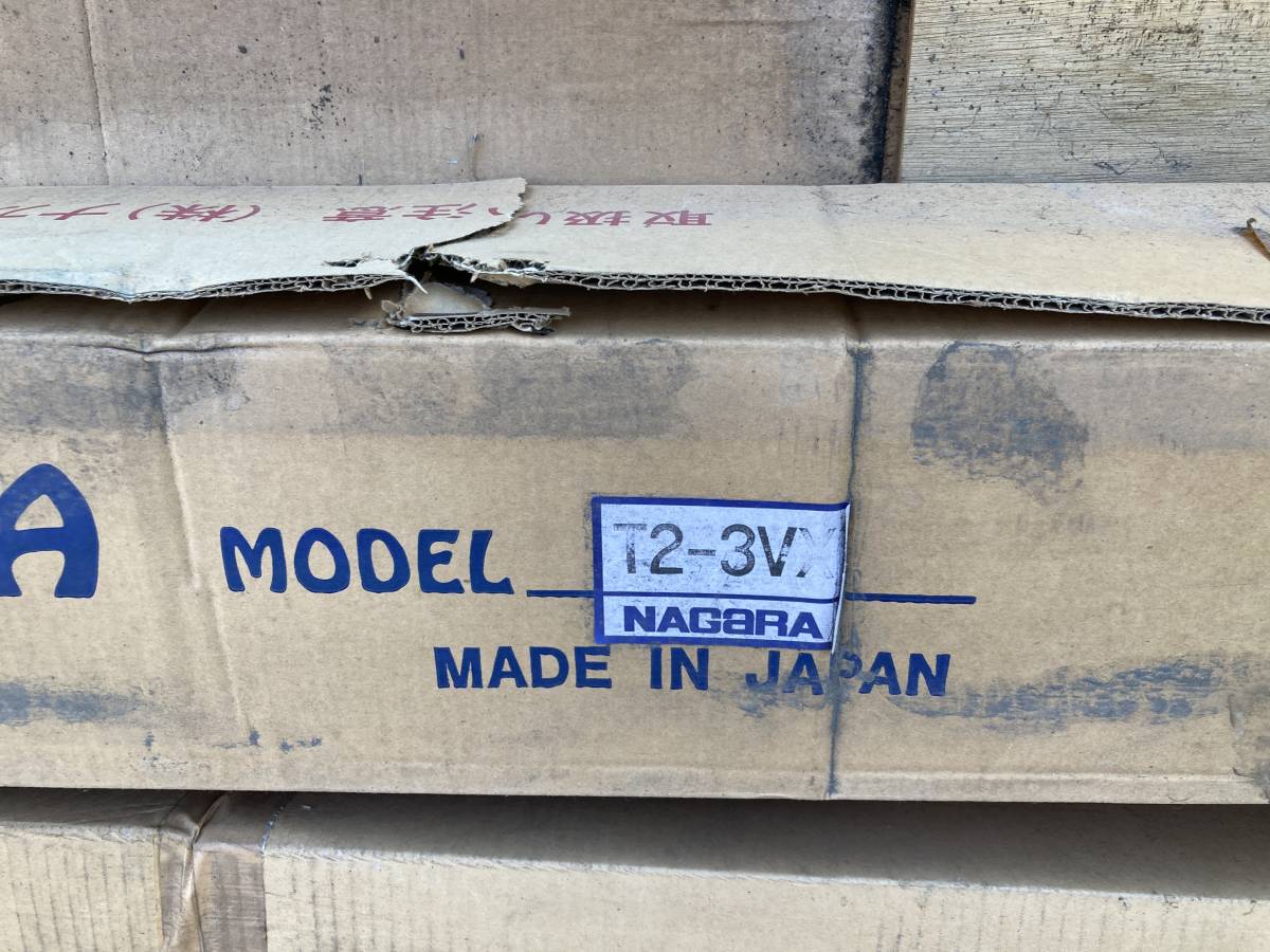 ナガラ T2-3VX 18 24MHz3エレアンテナ 軒下にシートをかぶせてましたが濡れて元箱がボロボロ(アンテナ)｜売買されたオークション ...