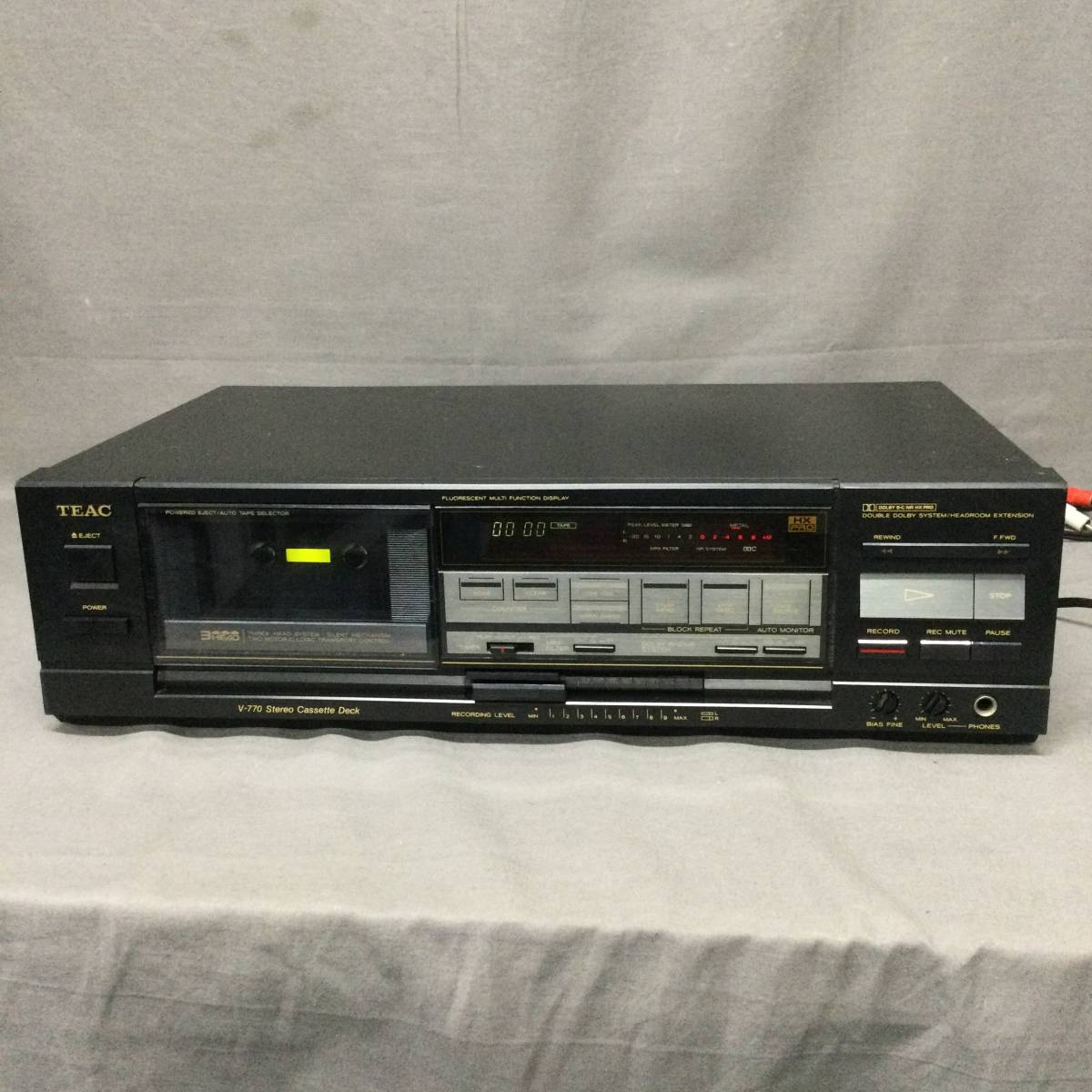 040901 GZ-01940 TEAC V-770/カセットデッキ/Stereo Cassette Deck/オーディオ機器ジャンク品 通電 ...