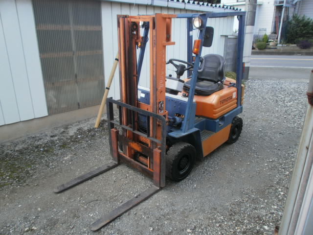 トヨタ ガソリン エンジン フォークリフト タイヤ付 5FGL10 1.0t 2段 3m 3000mm 5FG(建設機械、重機)｜売買された ...