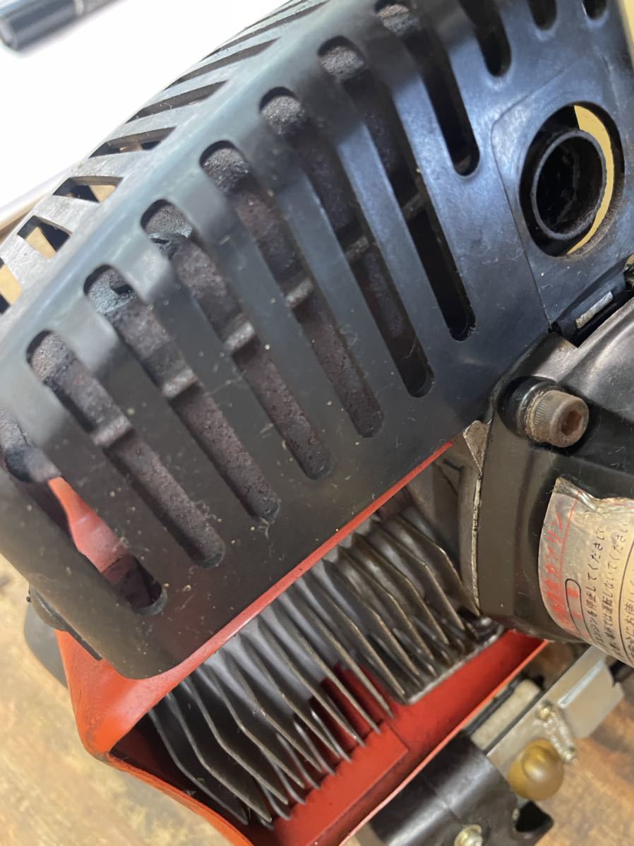 51. 草刈機 刈払機 エンジン ロビン NB31 パイプ25mmシャフト7mmスプライン7山 スパーク 圧縮あり かかりません(パーツ)｜売買されたオークション情報、yahooの商品情報を ...